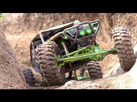 RC CWR Green Wraith hittin the trenches with ESS-ONE sound system - YouTube