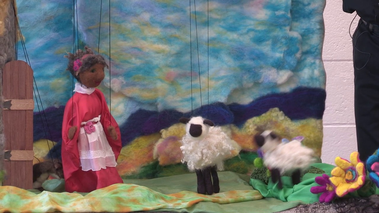 Beechtree Puppets "The Apple Tree" 2016Nov15 - YouTube