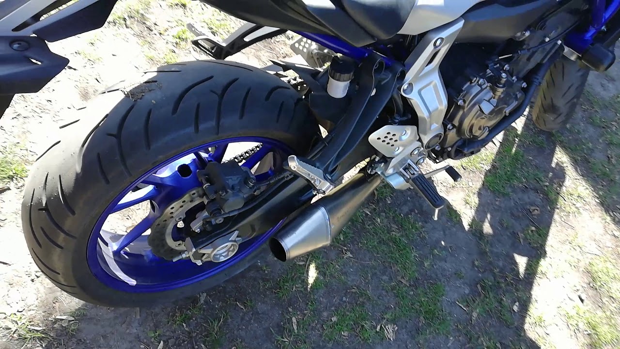 Yamaha mt 07 Exhaust Racefit Mega - YouTube
