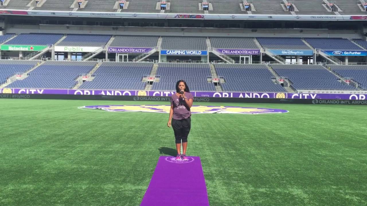 Charis Vaughn-The star spangled banner - YouTube