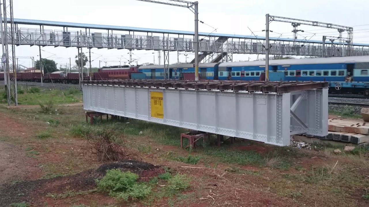 Kerala Express through Bitragunta - YouTube