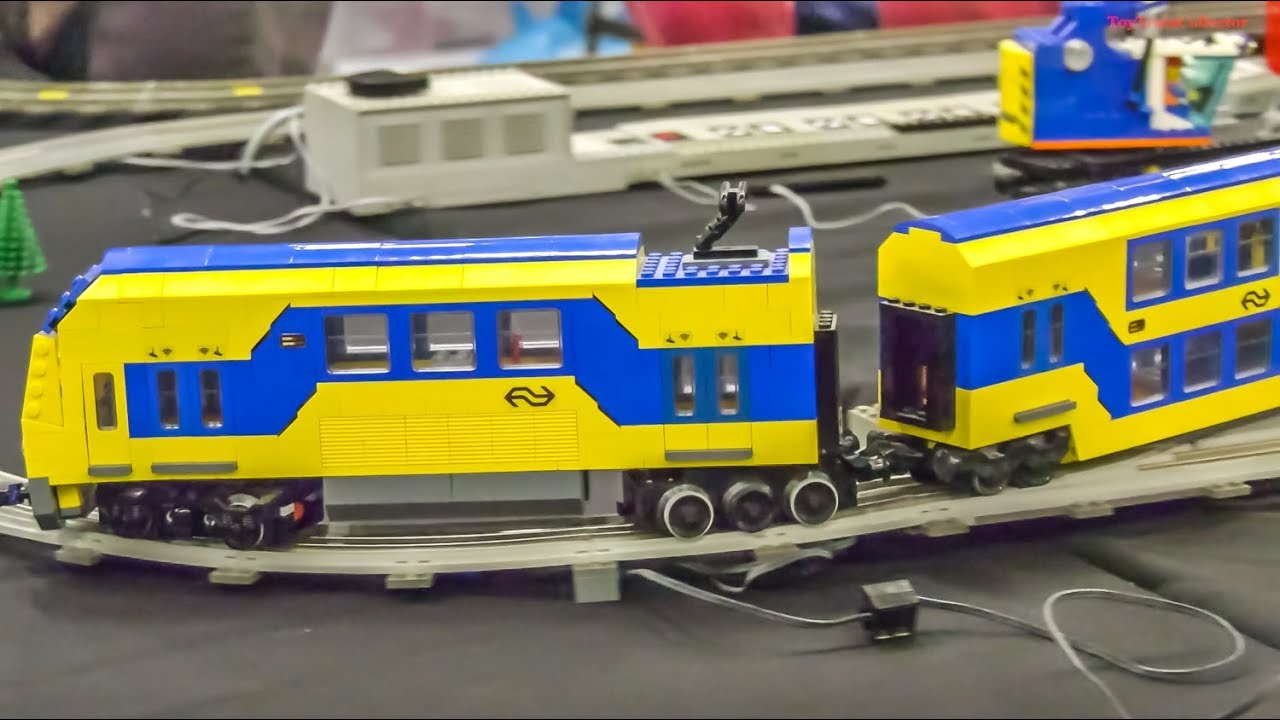 Lego® Train ACTION! Long Trains! Huge City! - YouTube