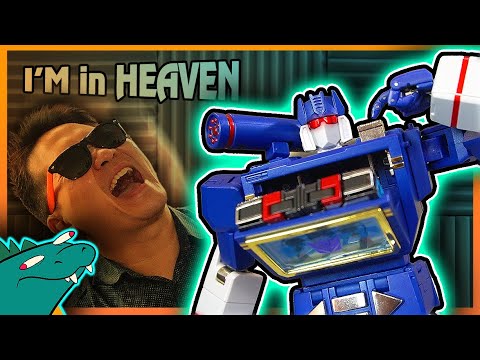 I'm in HEAVEN - NOT Transformers G1 Soundwave [Acoustic Wave Review]
