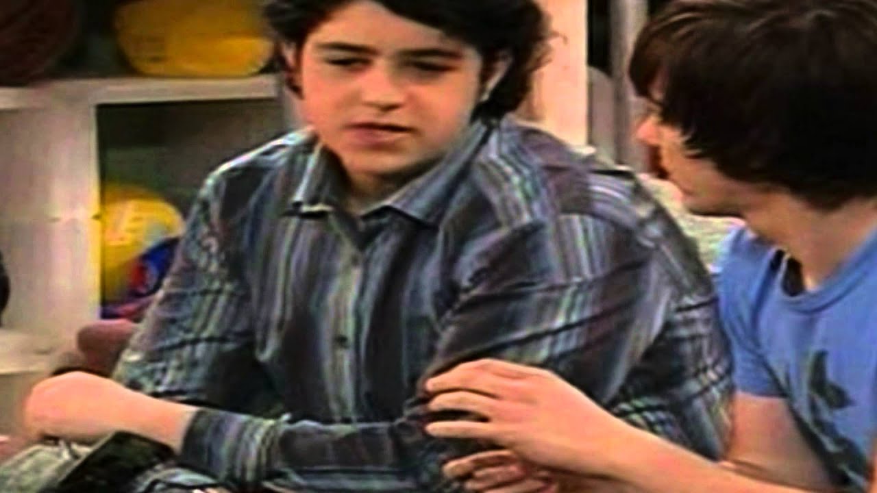 Drake and Josh sings Crazy Frog in Ham radio - YouTube