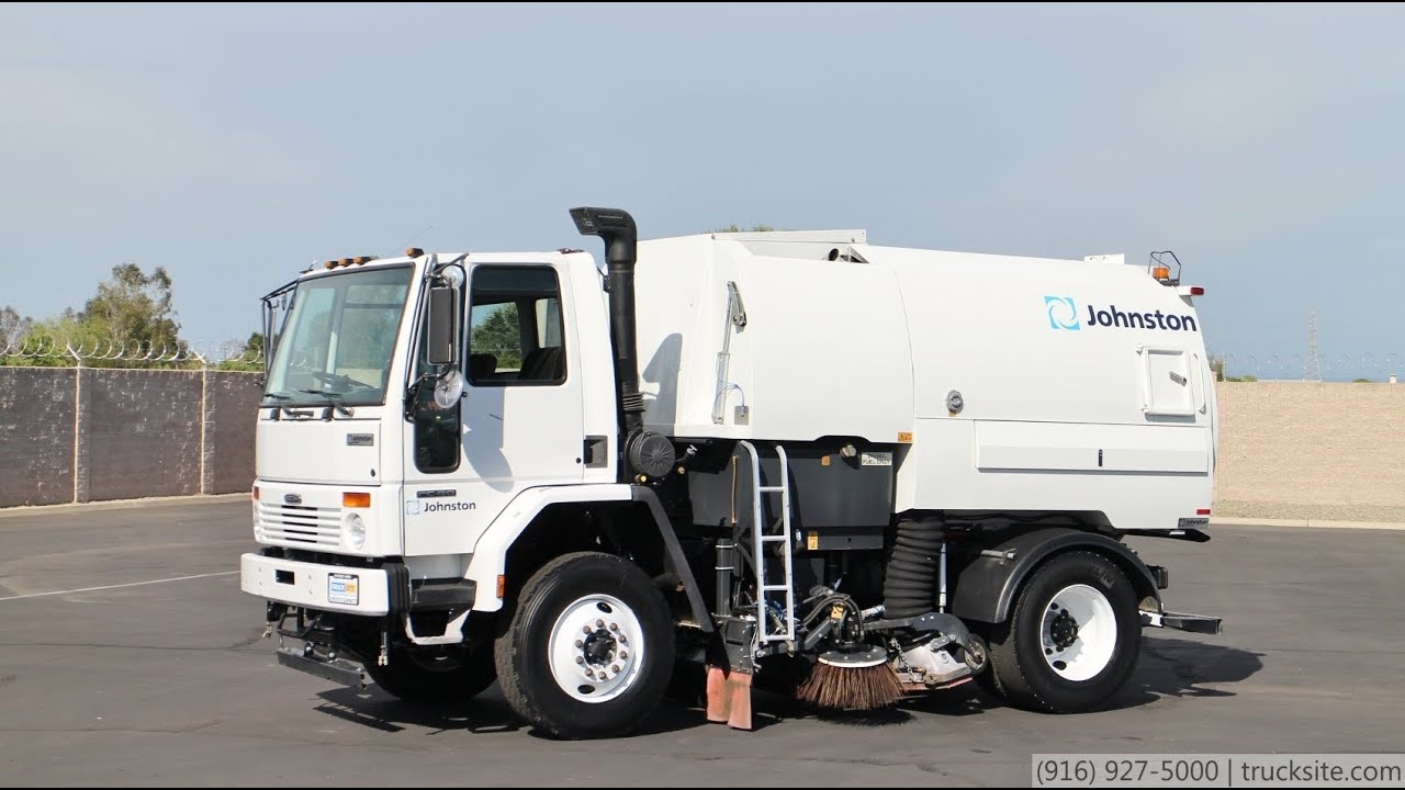 2005 Freightliner Johnston VT650 Sweeper - OPERATIONS - YouTube