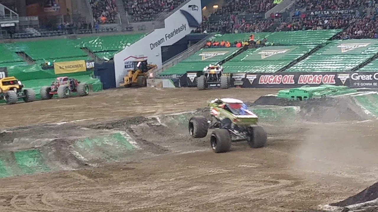 Monster Jam Seattle 2019 - YouTube