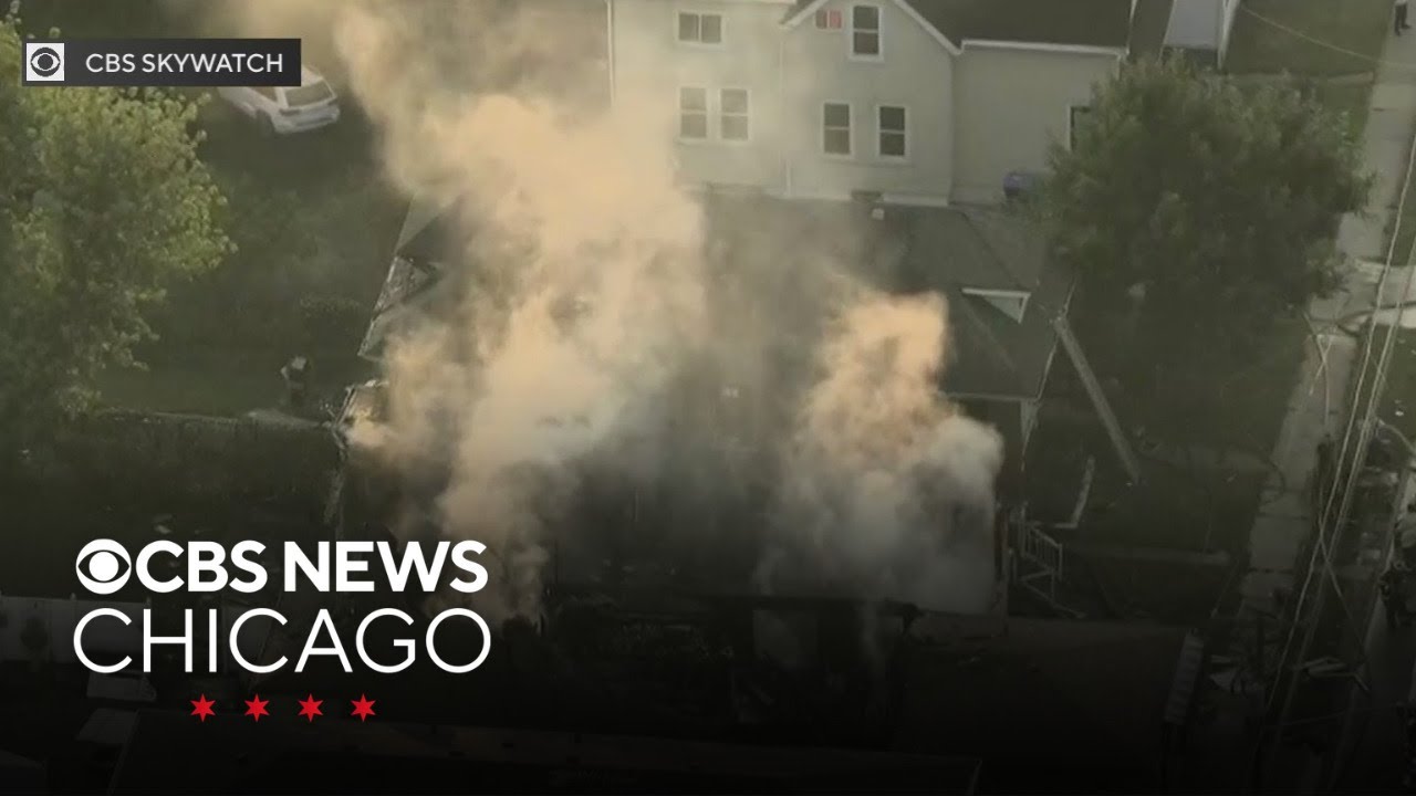 Fire damages house, spreads to two other buildings in south Chicago ...