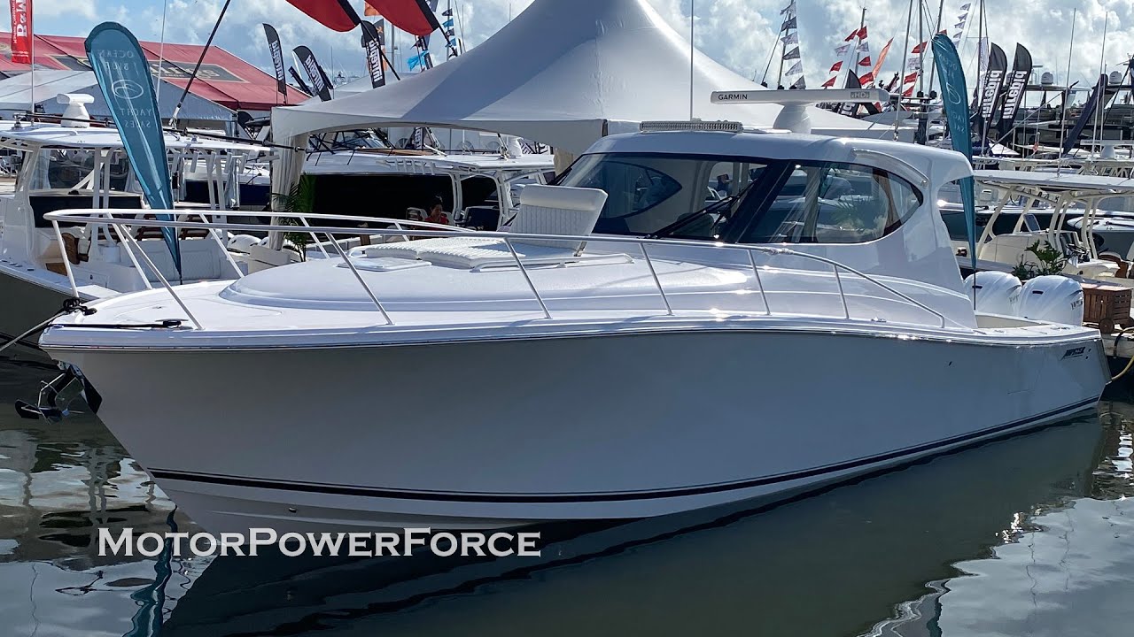 Jupiter 41 SB 2021 5-person Sleeping Capacity Boat - YouTube