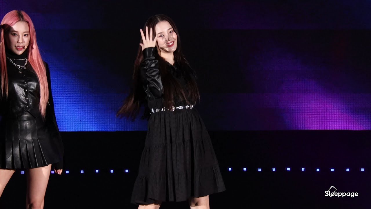 [4K] 191012 모모랜드 MOMOLAND 암쏘핫 I'M SO HOT 낸시 NANCY @ 정읍 By Sleeppage ...