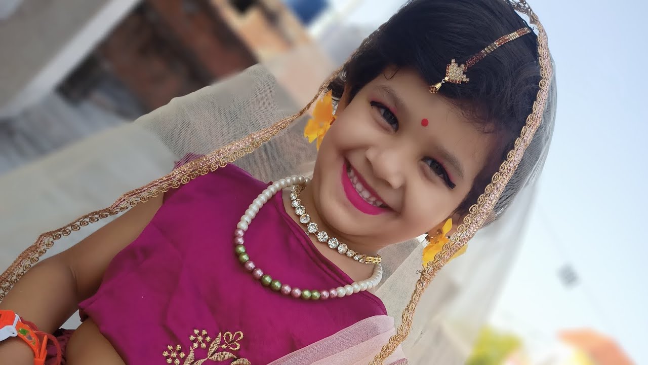 nagada sang dhol cute girl bhaawya - YouTube