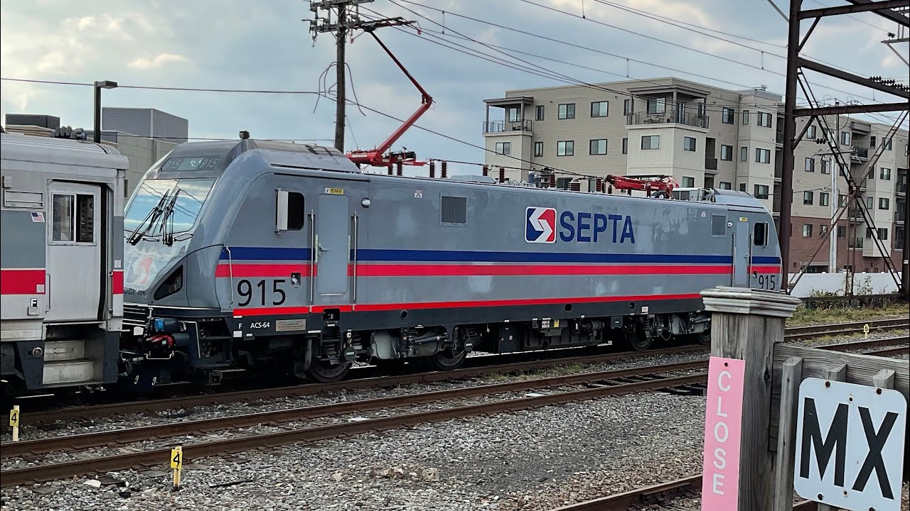 Me Going Inside Of A SEPTA Siemens ACS-64 & Passenger Car During ...
