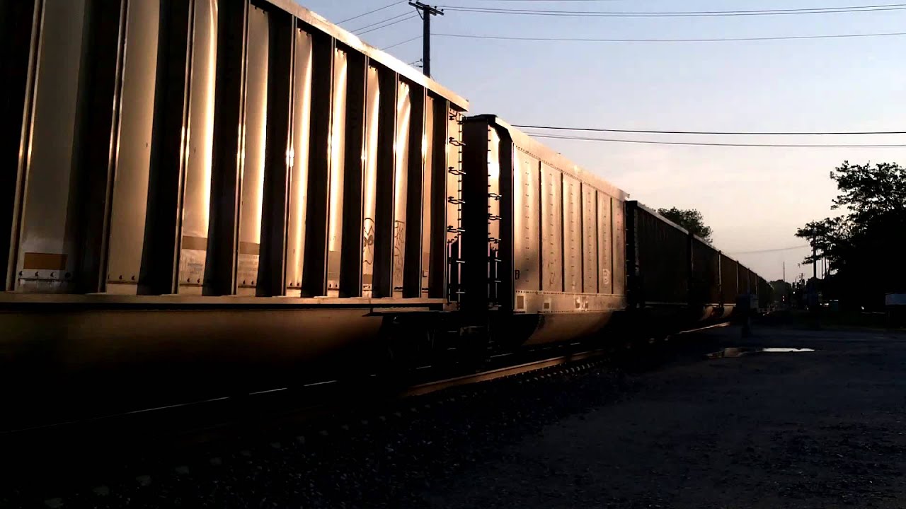 UP 6947 at De Kalb, IL - YouTube