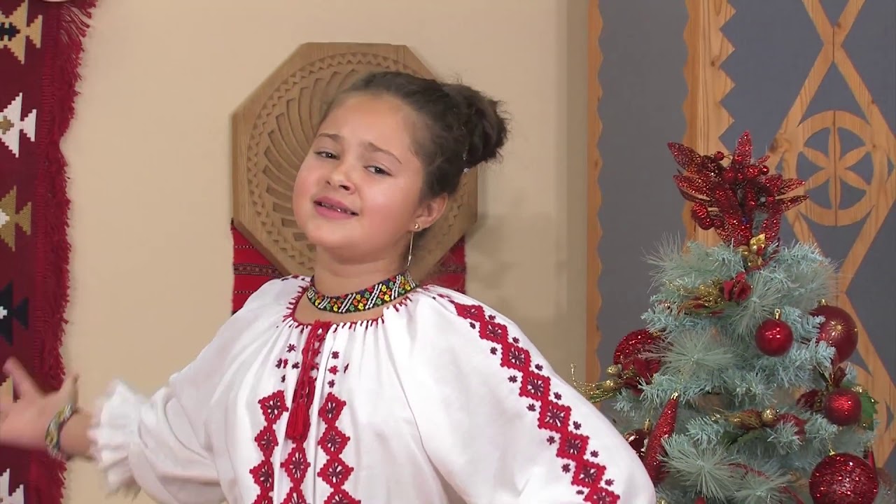 Gusita Marina - S-a nascut Isus Hristos - YouTube