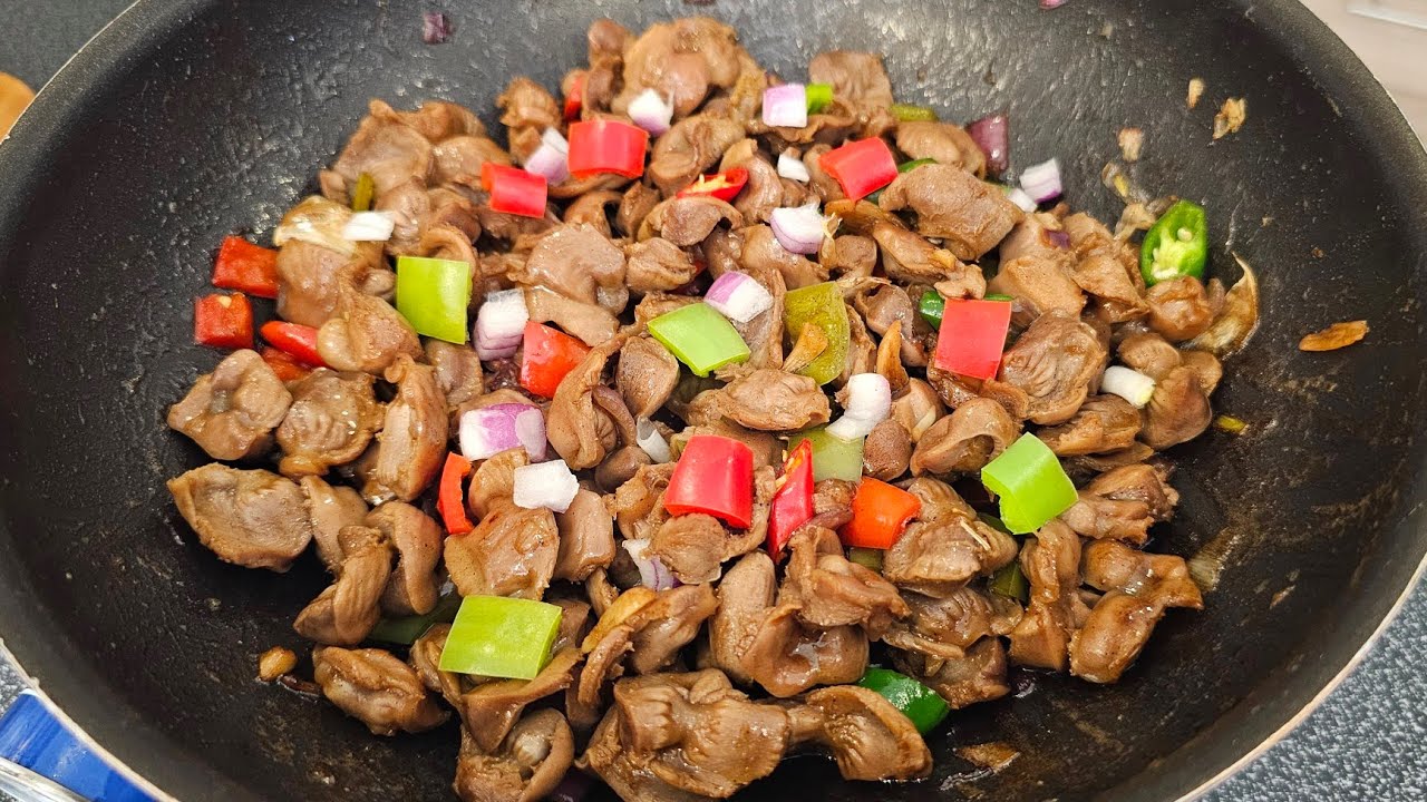 Easy Chicken Gizzard Recipe | Balunbalunan ng manok recipe - YouTube