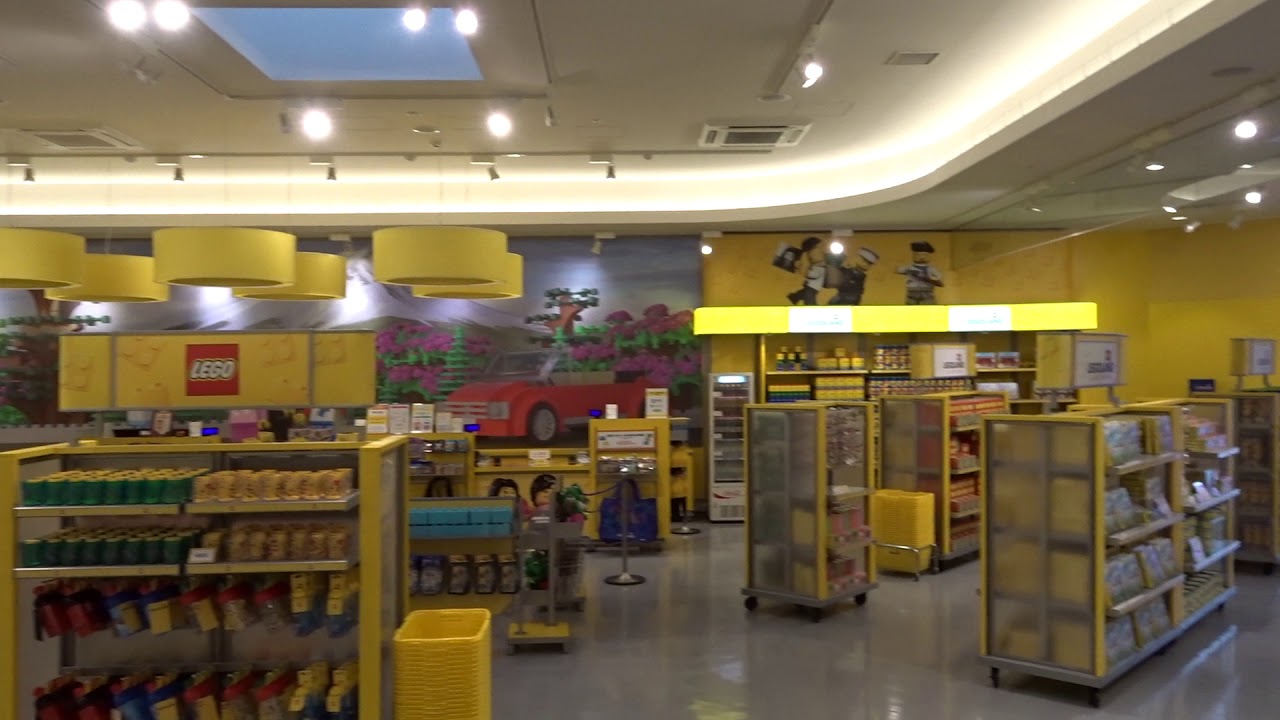 18. Legoland Japan - The BIG Shop - YouTube