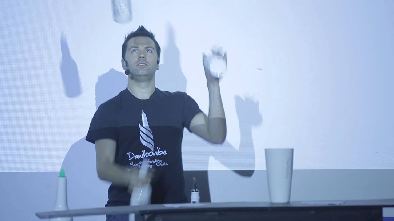 Flair Bartender Ron Veroes 2014 #TipsVeroes18 - YouTube
