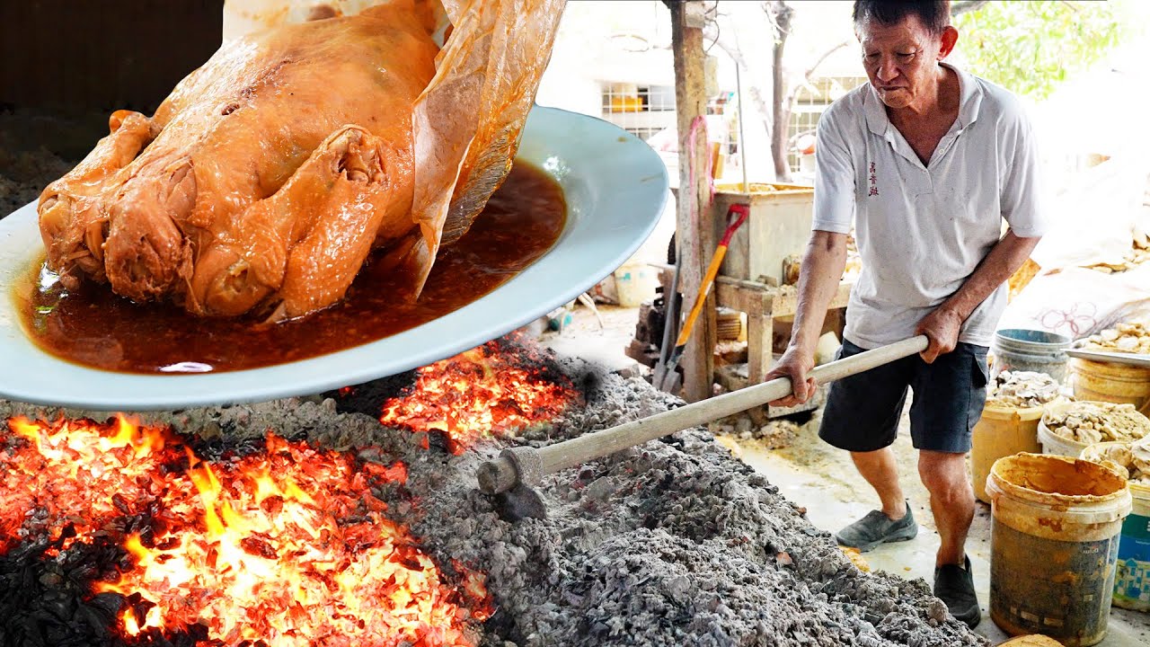 BEGGAR CHICKEN baked in mud for 6 hours! Malaysia Street Food - YouTube