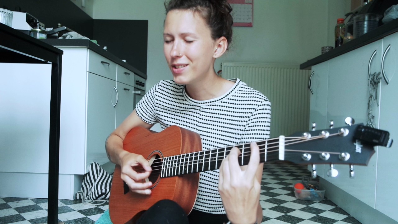 Vida Noa - Uh Huh (Julia Michaels Cover) - YouTube