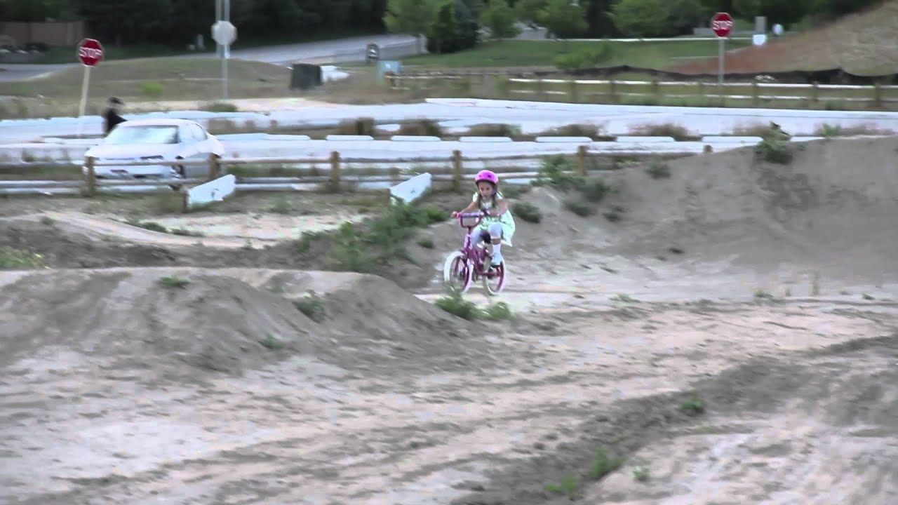 Kids at Eagle Foothills BMX Track - YouTube