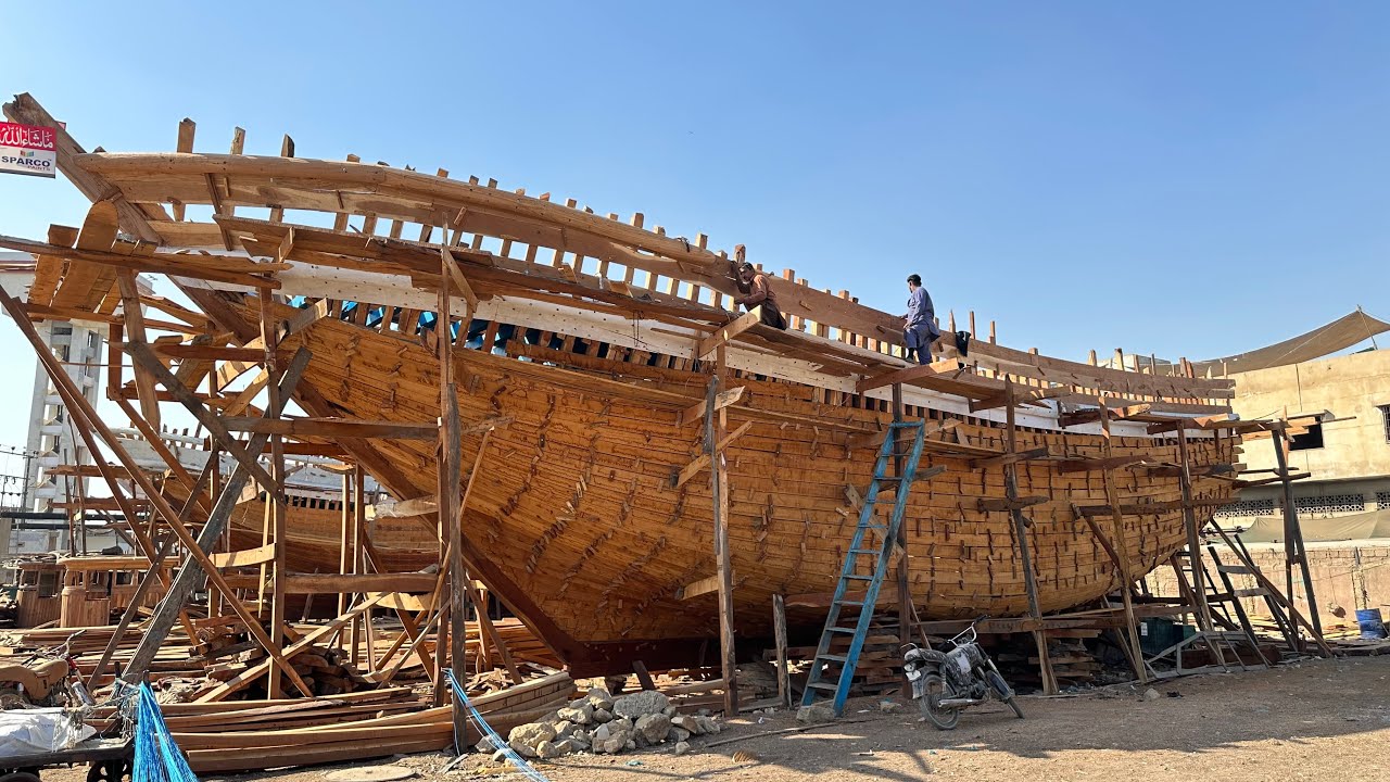 Handmade Wooden Boat Manufacturing in Large Scale | Amazing ...
