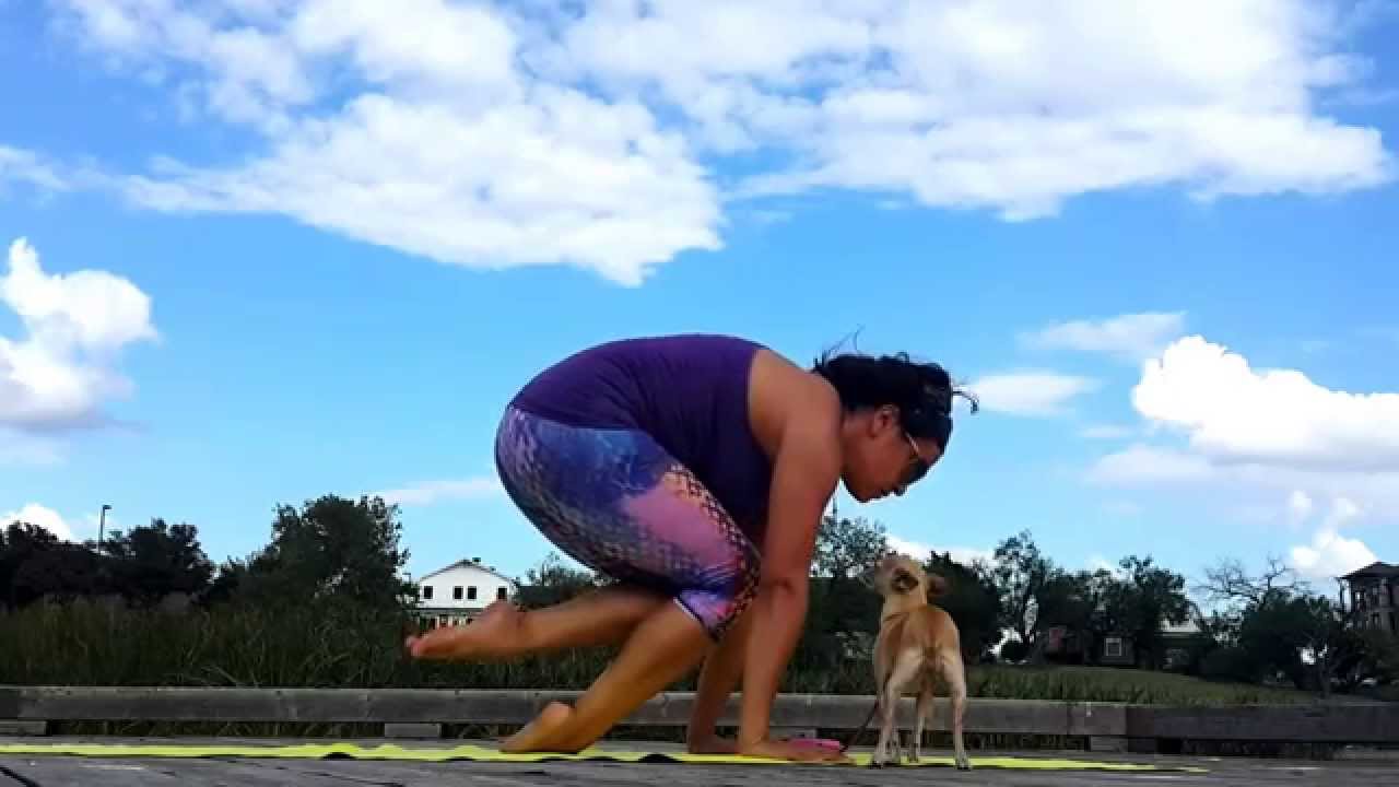 Lolasana (Pendant Pose) Practice - YouTube