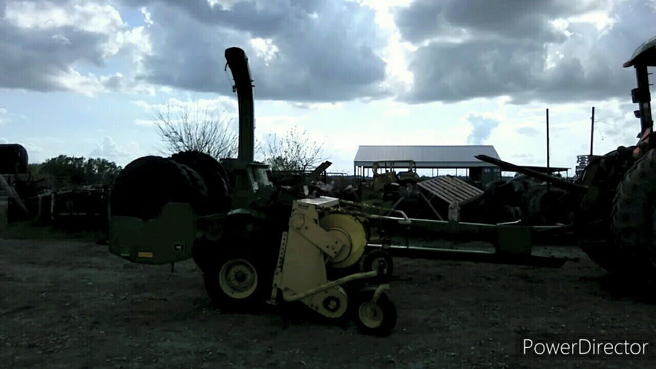 3970 John Deere chopper getting ready to chop silage. Part 1 - YouTube