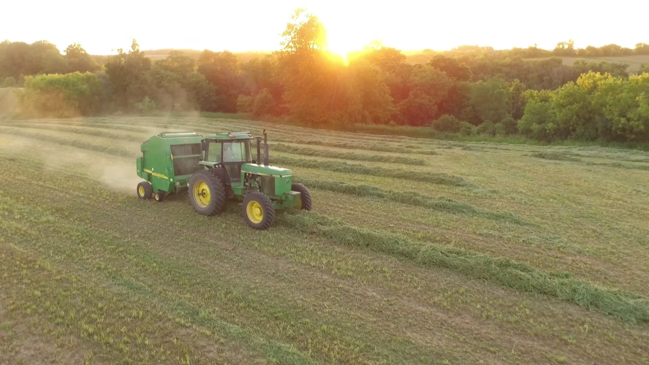 Round Baling 1st Crop! - John Deere 4450 & 567 - YouTube
