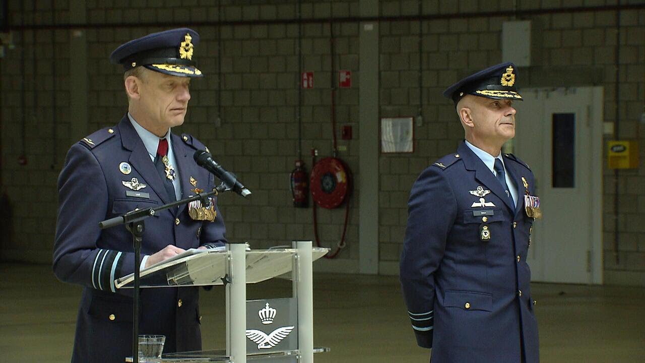 Commando-overdracht Commandant Luchtstrijdkrachten - YouTube