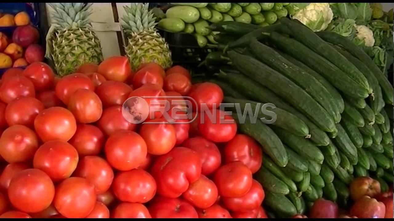 Fier - Rritet sipërfaqja me sera, mbizotërojnë luleshtrydhet dhe ...