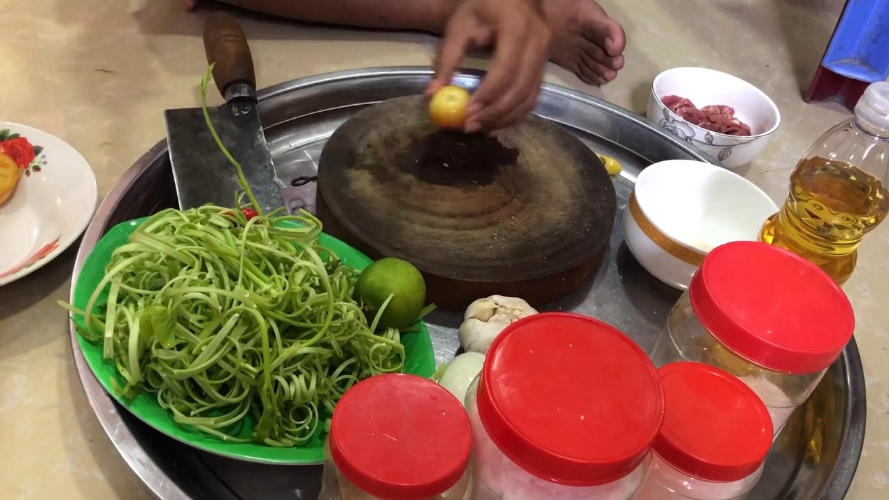 How To Beef Lok Lak Trakoun - របៀបធ្វើឡុកឡាក់ ត្រកួន - ビーフロクラクトラクーンの作り方 ...