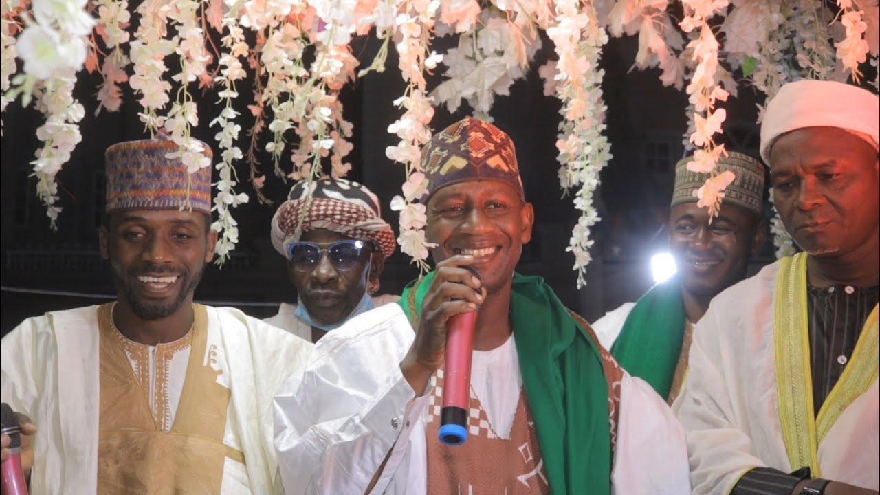 BASHIR DAN MUSA (Balarabe) A Sunan Fatiha Munhaminna Hafiz - YouTube