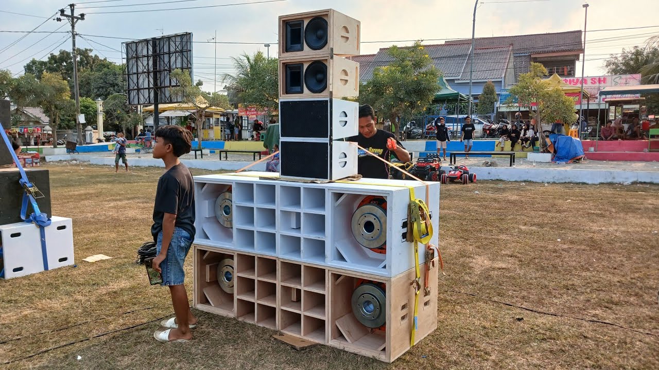 LIVE NGUNTER BARENG SEDULUR SOUND SISTEM LAPANGAN SALE - YouTube