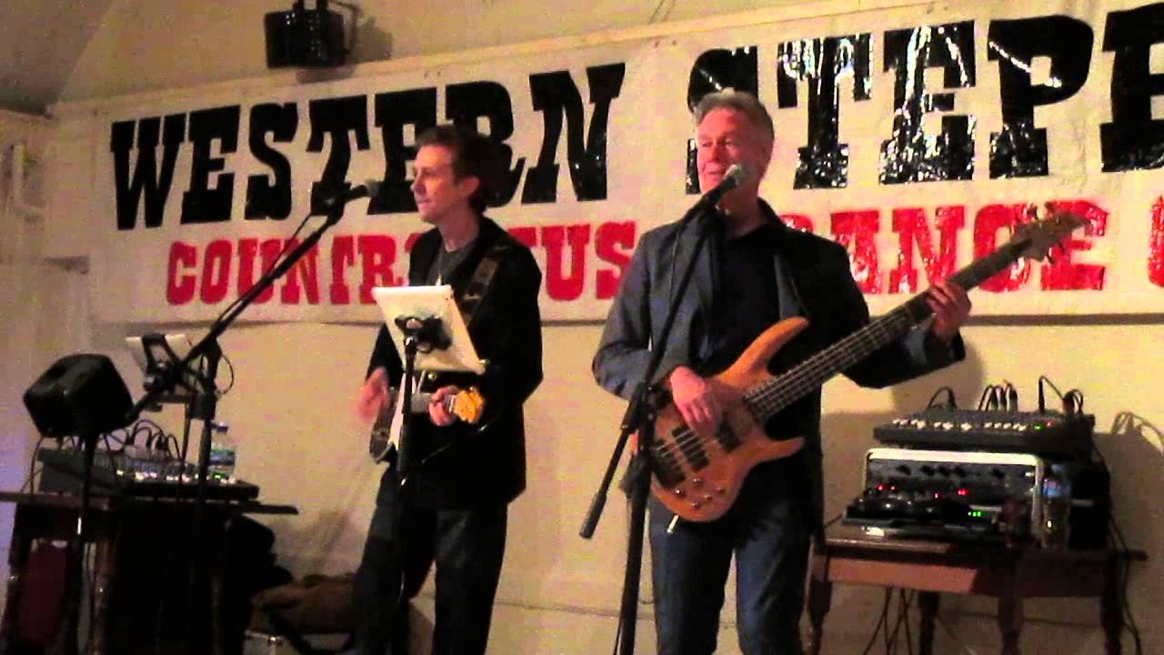 PLAIN LOCO siinging The Bug - YouTube