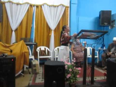 Cantora Fabiola Lopez em Barretos part 2 - YouTube
