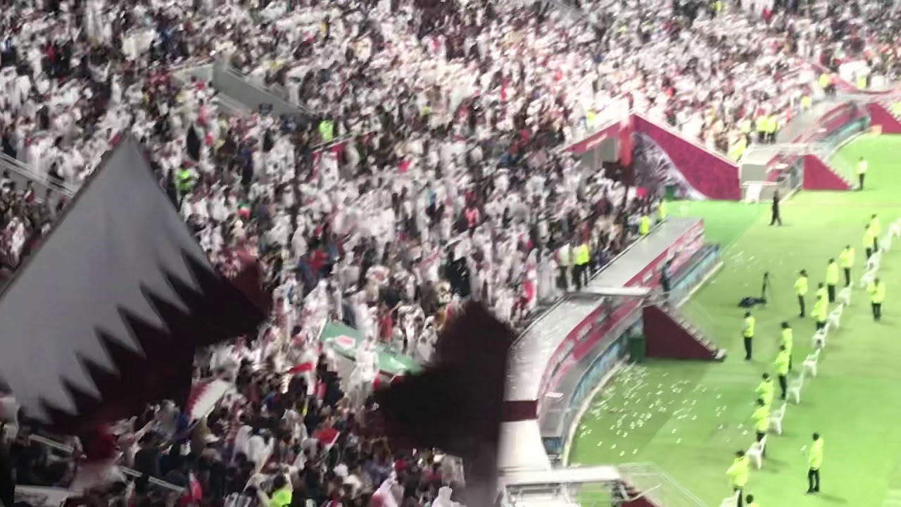 Gulf Cup: Qatar 🇶🇦 4 - UAE 🇦🇪 2. Vibrant crowd of fans cheering⚡️👍🏽⭐️⚽️ ...