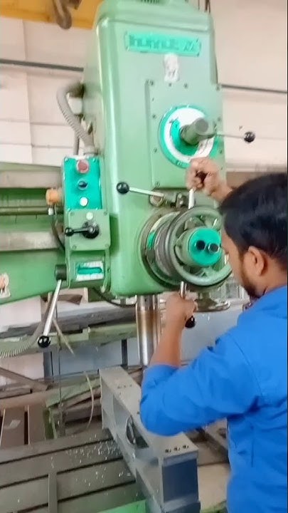 Deill Operation radial drill machine gtrtc dumka #shortvideo - YouTube