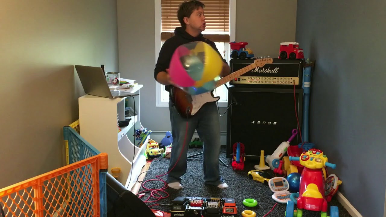 Handful of Dan - Party in the USA - YouTube