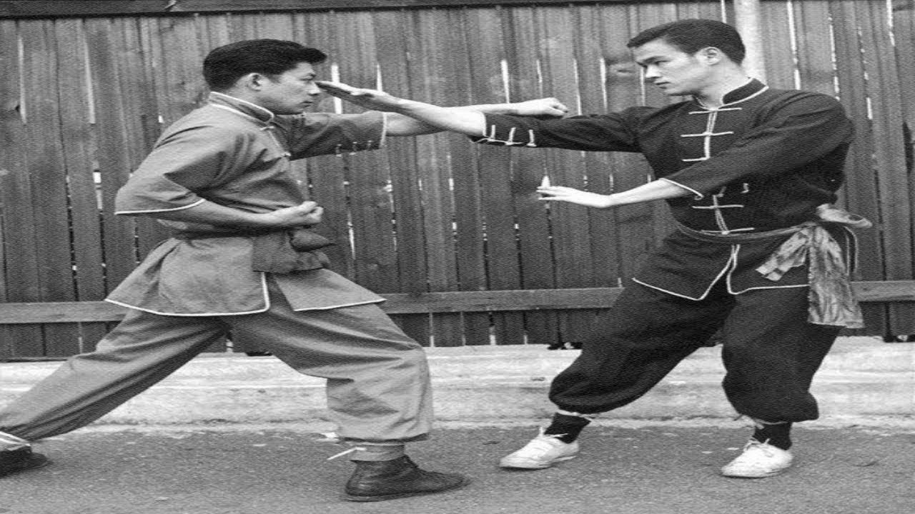 Bruce lee incredible speed. - YouTube