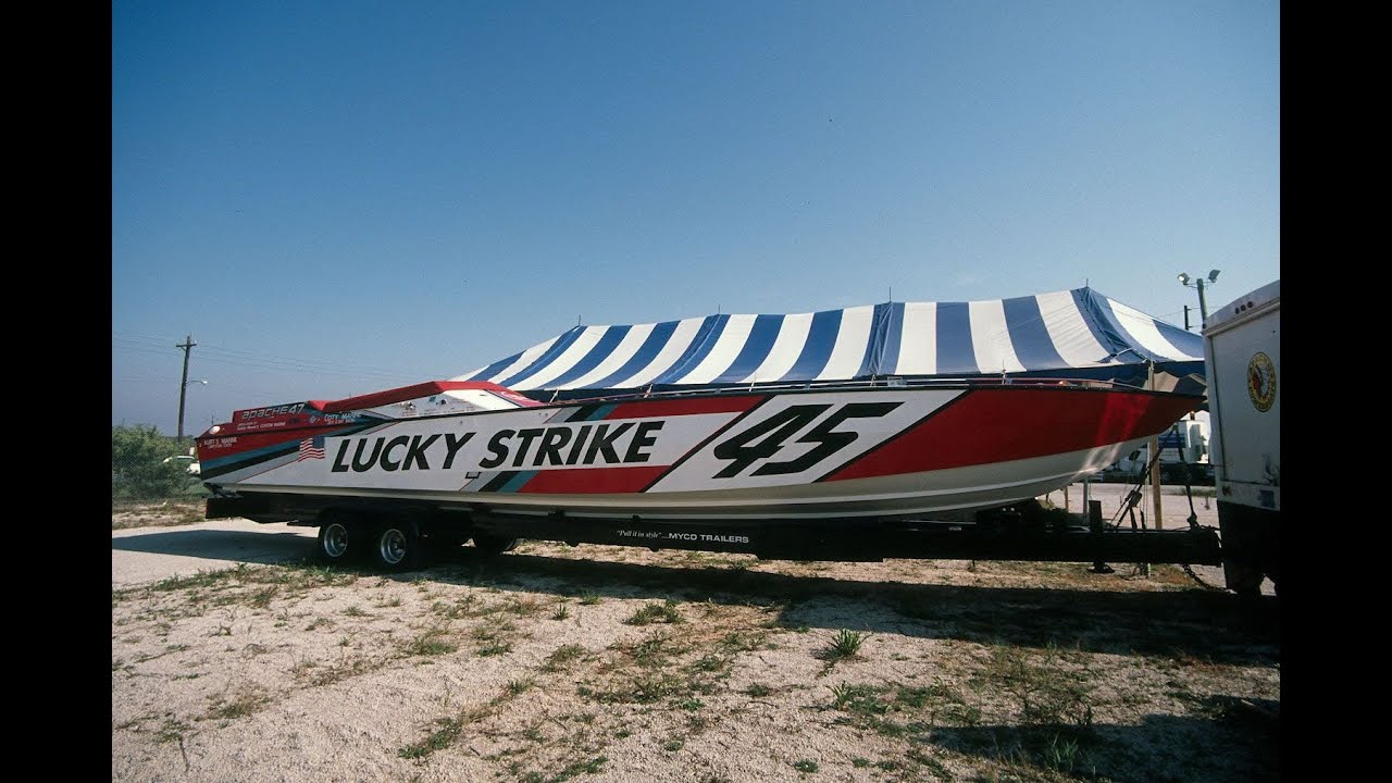 Apache 47 "Lucky Strike" on a rampage - Classic Offshore Powerboats ...