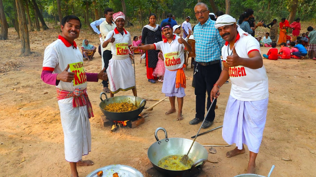 Chicken Curry & Katla Fish Kalia cooking for village people | villfood ...
