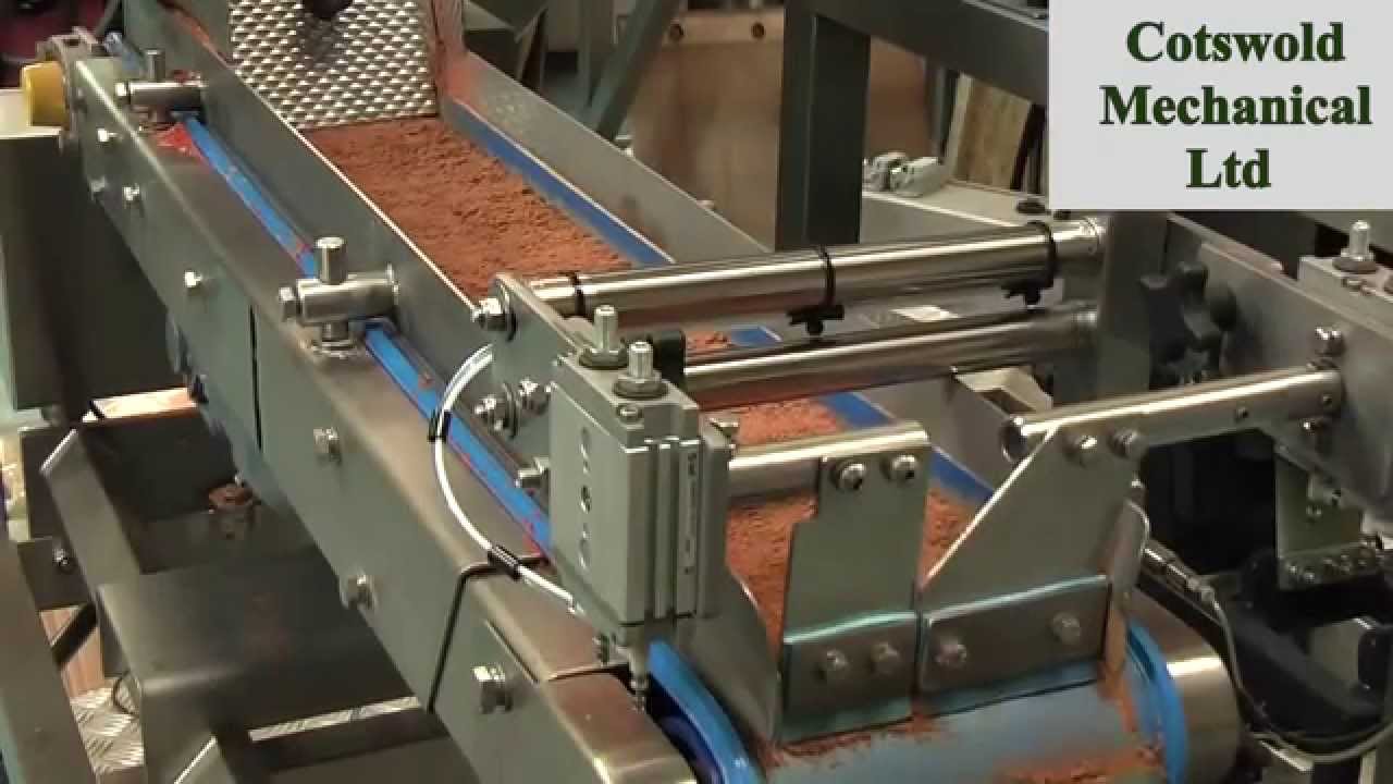 Cotswold's CMW4000BF Packing 60g Spices - YouTube