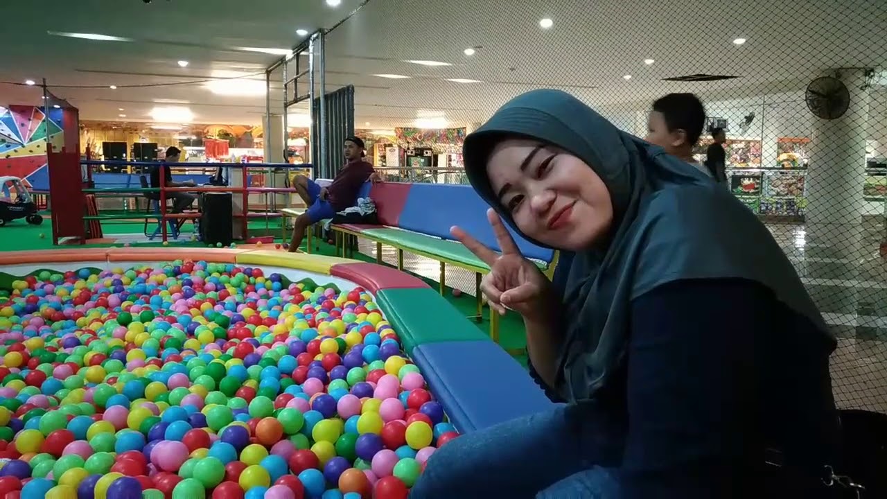 Mataram mall lombok PlayGround - YouTube