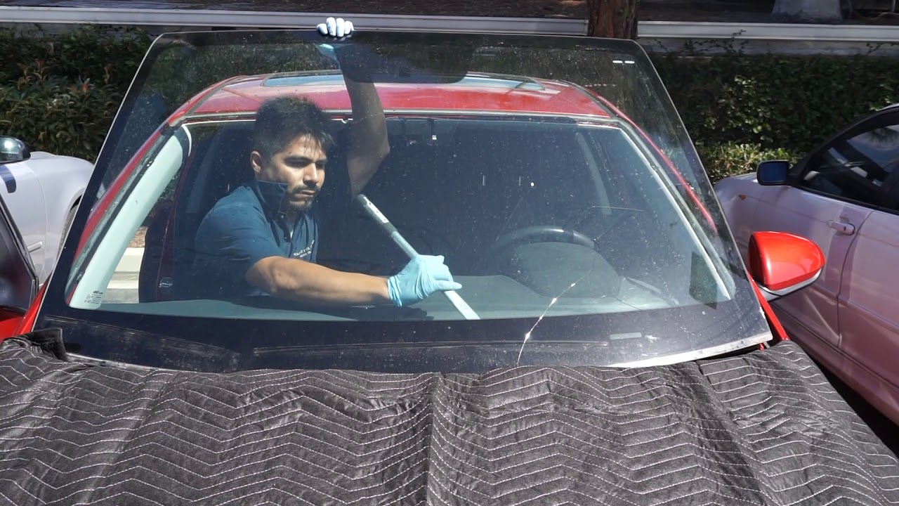 2017 Hyndai Elantra with condensation sensor windshield installment ...