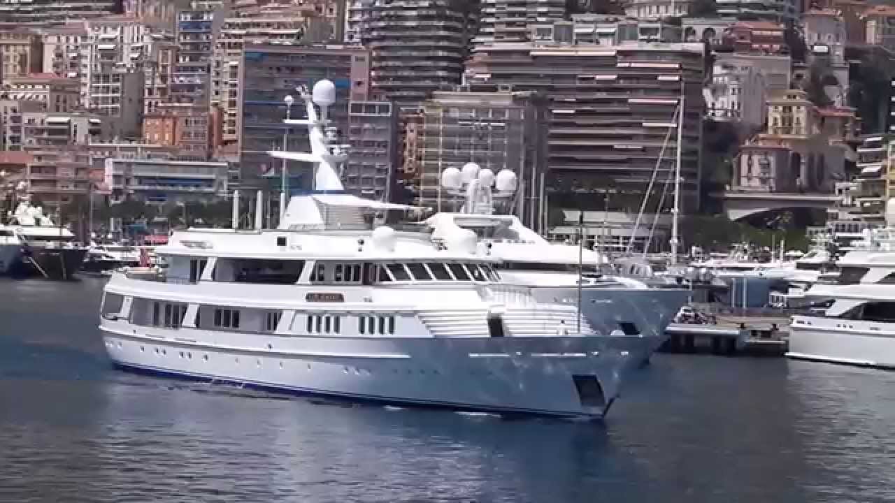 David and Frederick Barclay's $30,000,000 Yacht LADY BEATRICE leaving ...