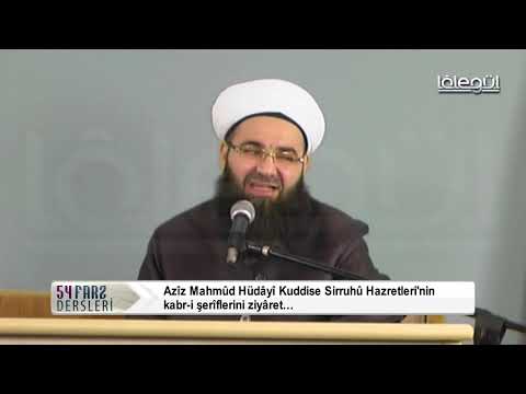 Azîz Mahmûd Hüdâyî Kuddise Sirruhû Hazretleri'nin kabr-i şerîflerini ziyâret