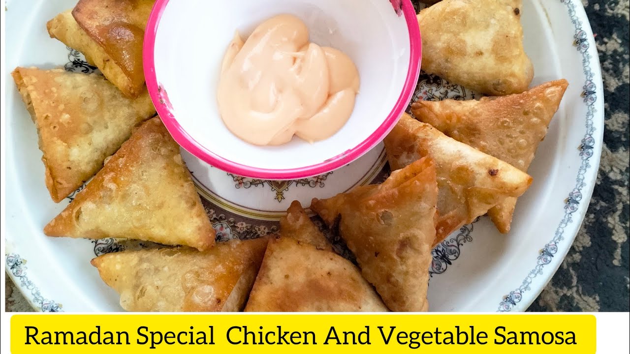 Chicken & vegetables samosa recipe by haniya noor /spring samosa recipe ...