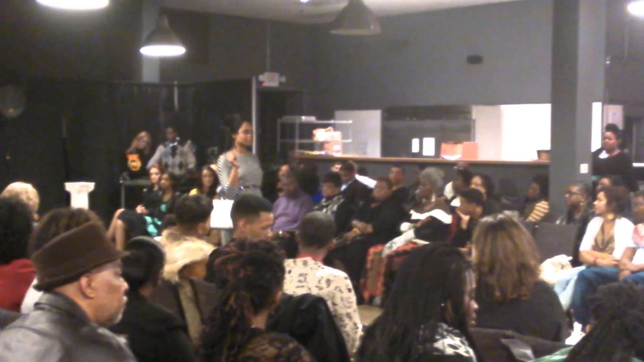 HOCOO ft The Lady Hocoo Line at #FvF fashion show - YouTube