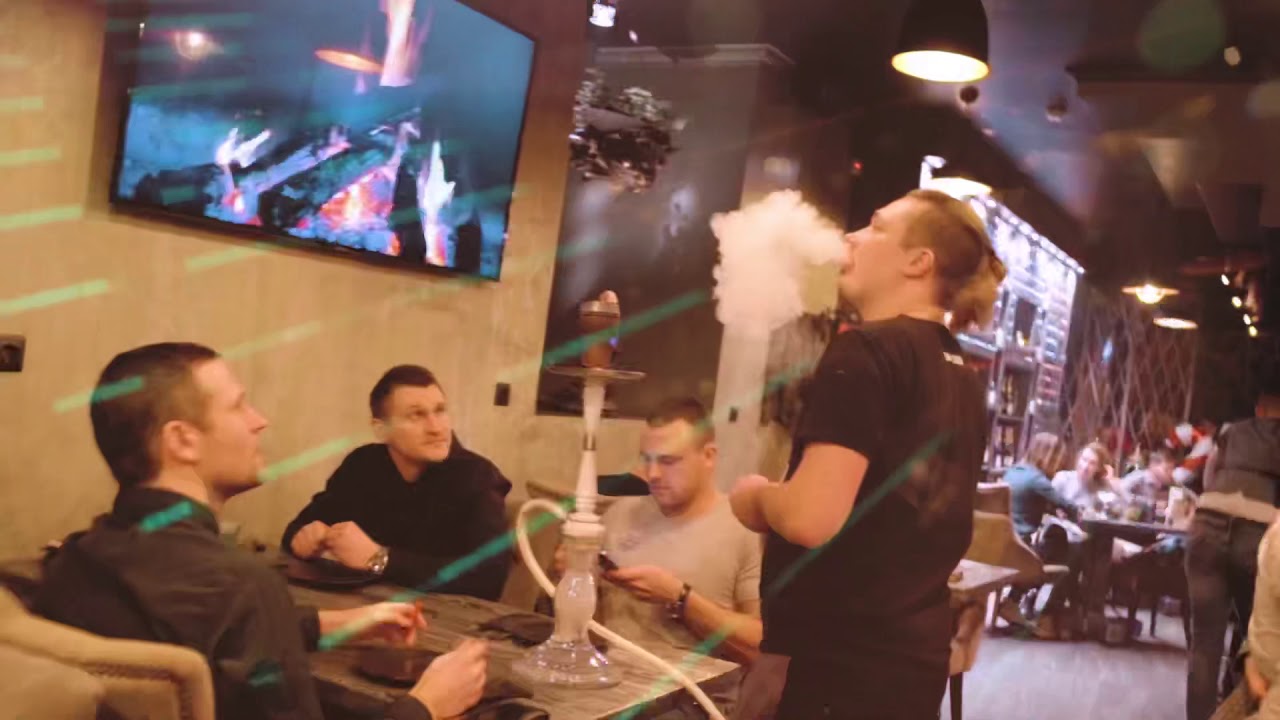 8 Lounge Cocktail Bar & Restaurant in Riga - YouTube