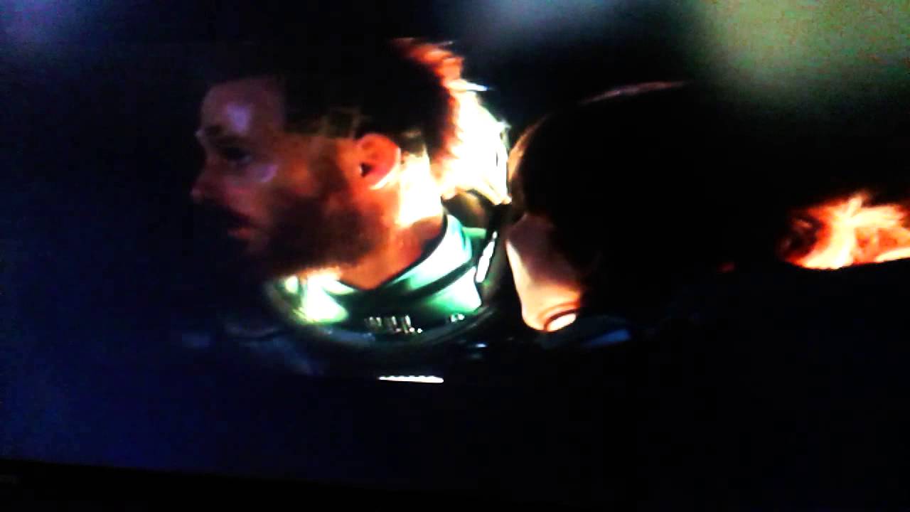 Prometheus - Gigantic Dead Body scene -Hilarious! - YouTube