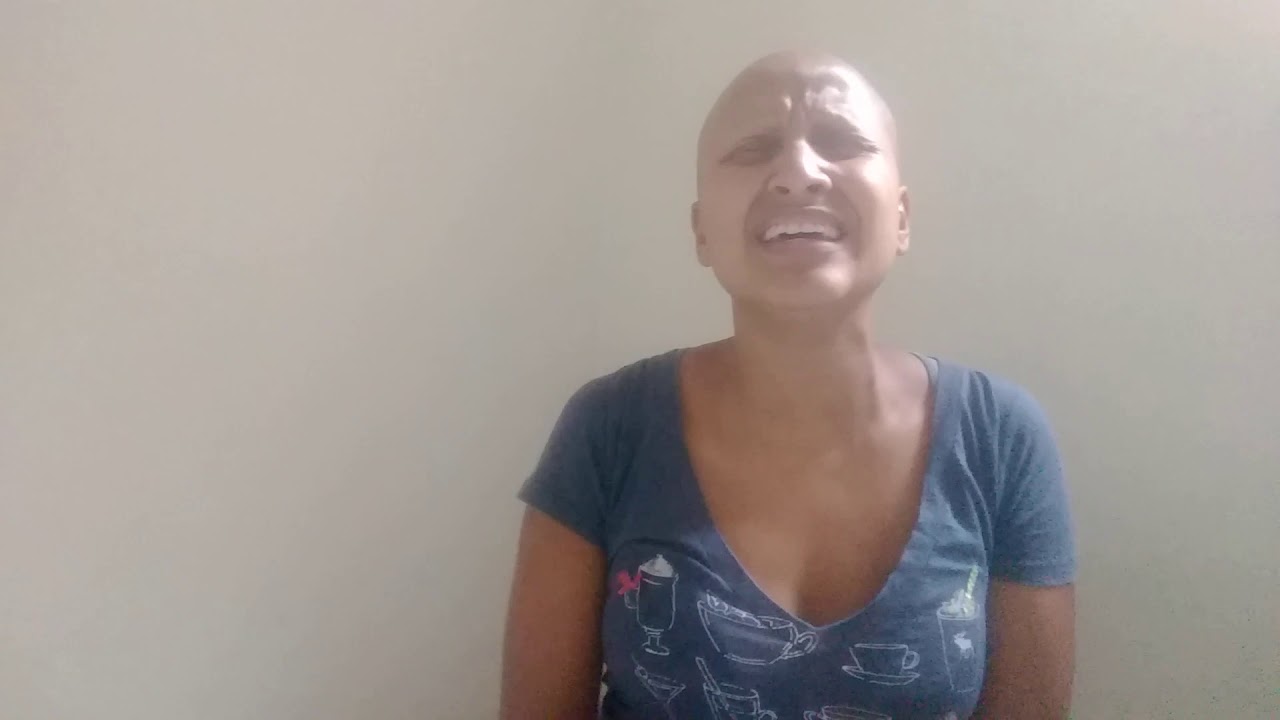 Bruna Robert - Em Teus braços/ Laura Souguellis - Cover - YouTube